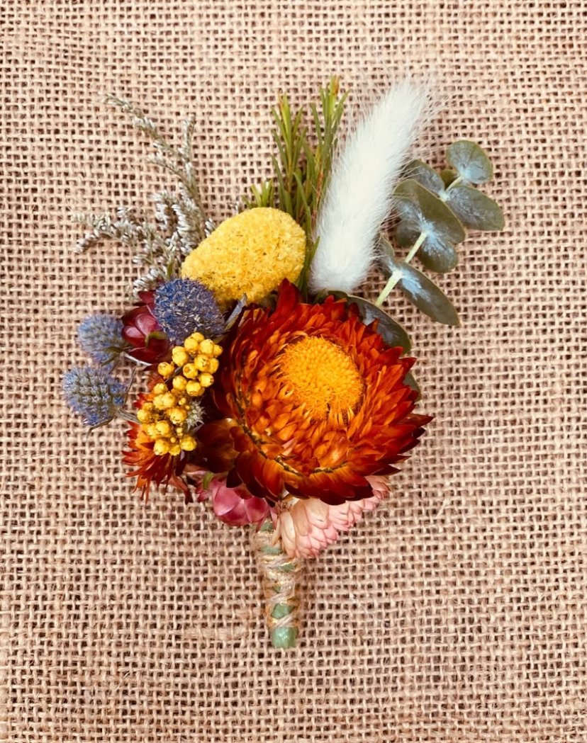 Native Buttonhole - FLOWERCLUB studio